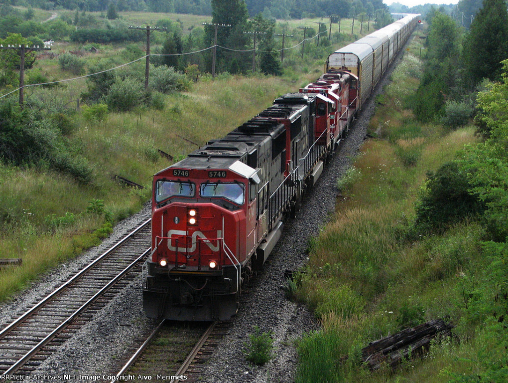 CN 5746 west at Coakley
